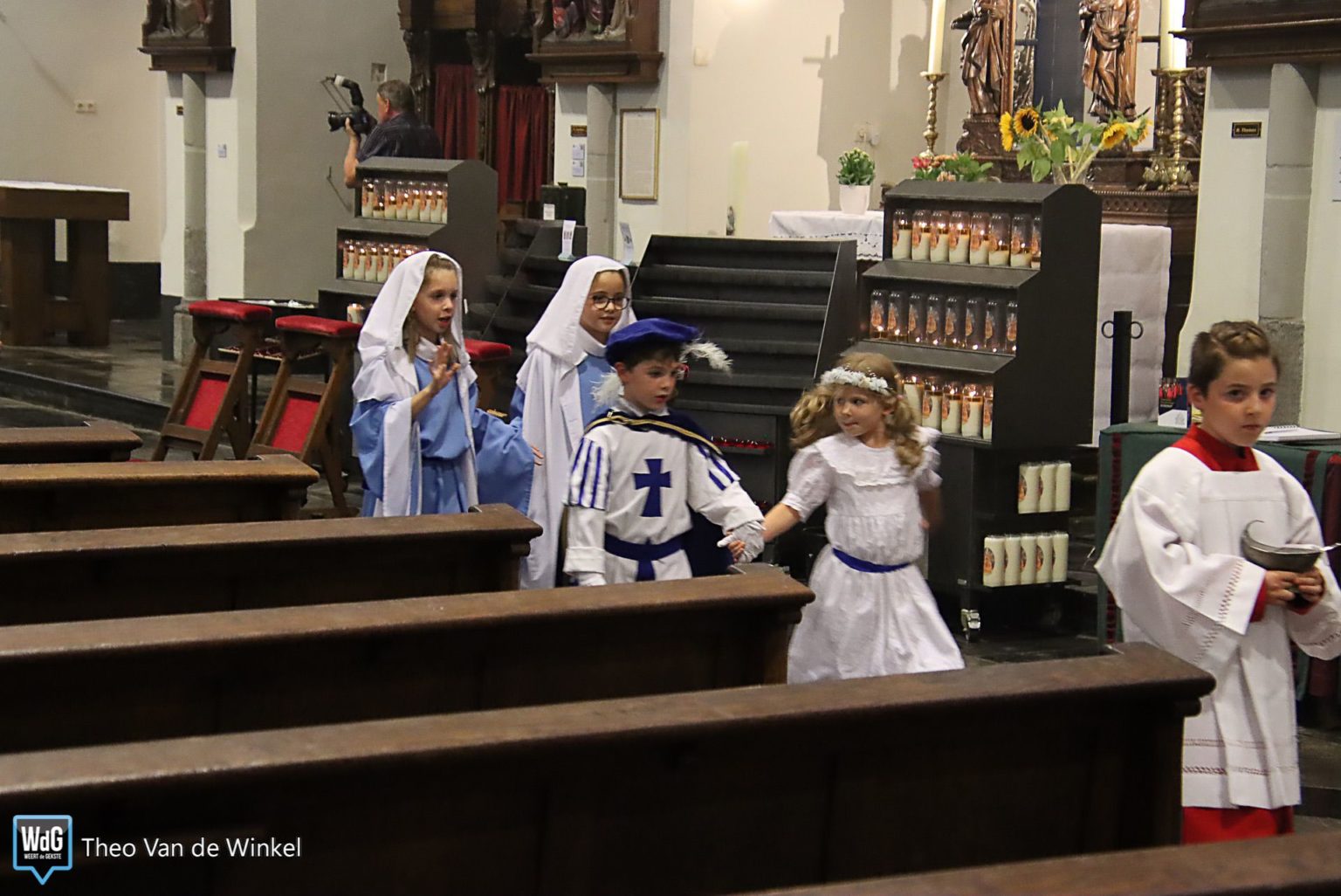 Viering Maria Tenhemelopneming in beeld