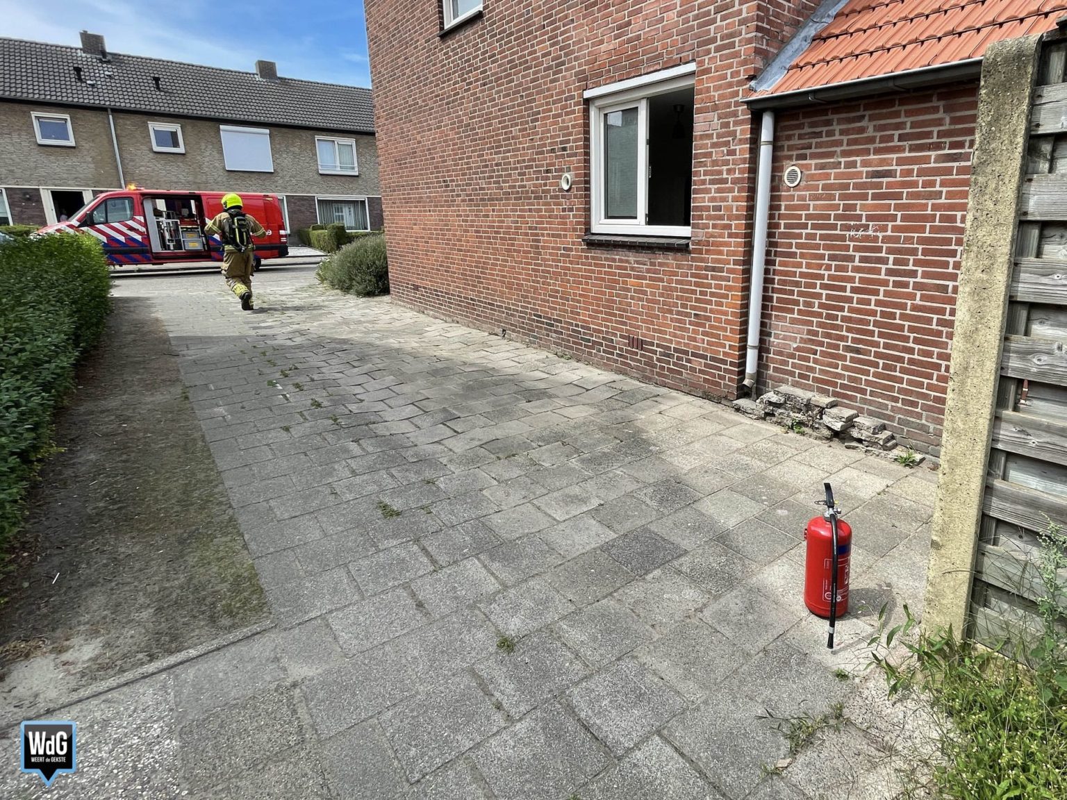 Vlam in de pan in woning Braakstraat