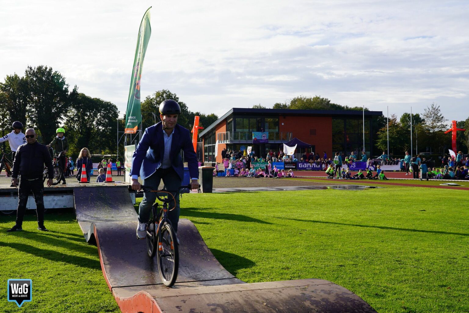 Olympische BSO Spelen met pumptrackbaan