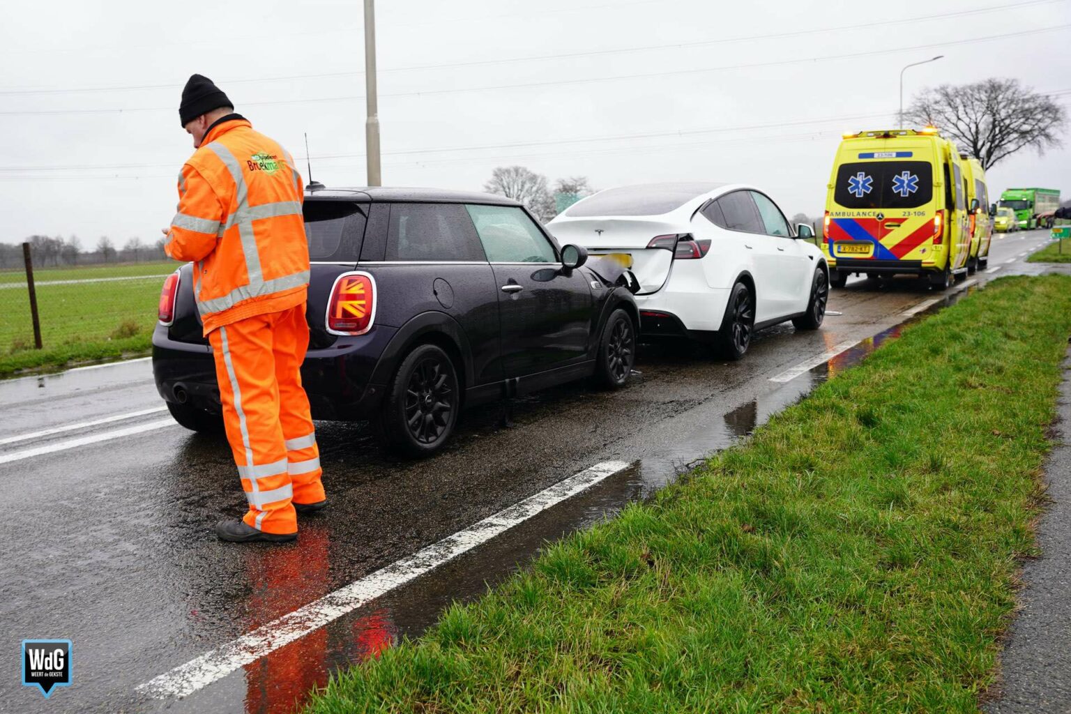 Kop-staartbotsing op N280 bij Kelpen-Oler