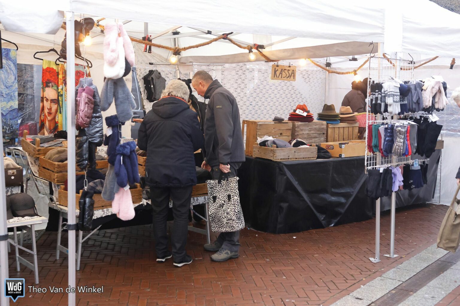 Warme snacks in trek tijdens weekmarkt