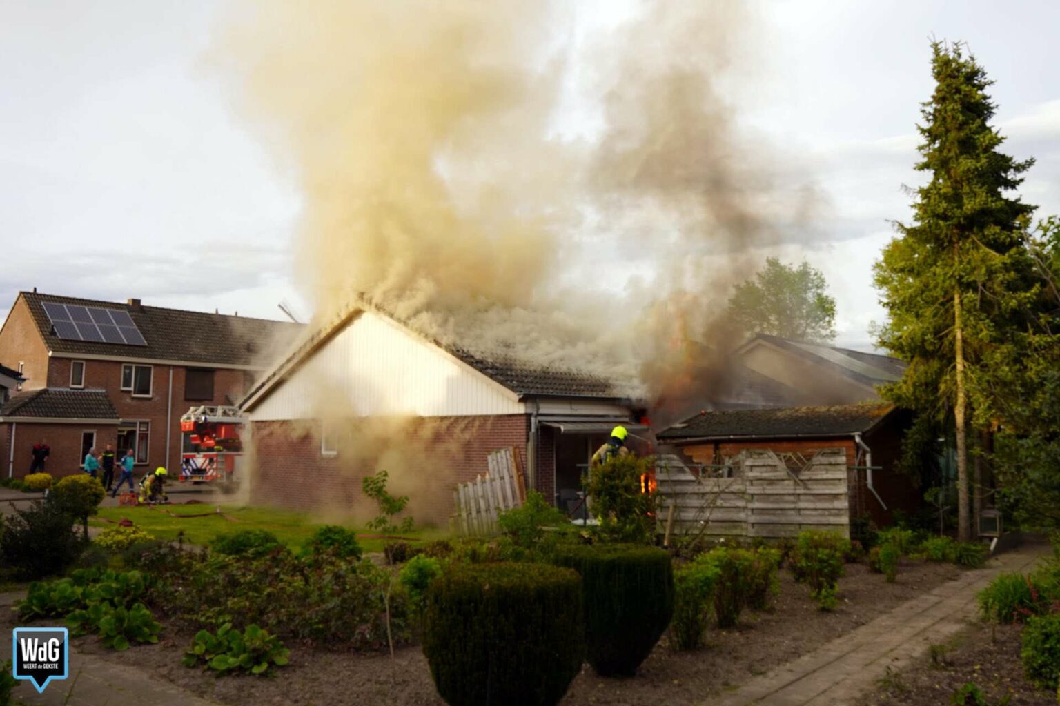 Aanhouding na uitslaande woningbrand in Swartbroek