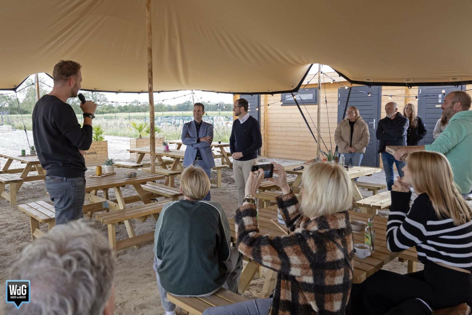 Nieuwe outdoorstrand Blauwe Meertje officieel geopend
