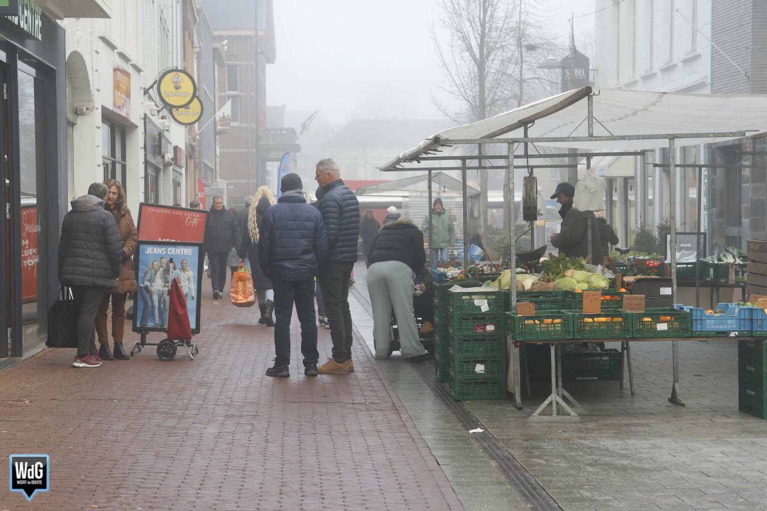 Gezellige winterse sfeer tijdens weekmarkt