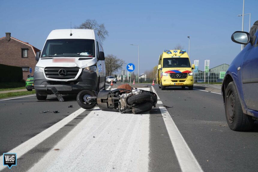 Roermondseweg tijdelijk afgesloten vanwege ernstig ongeval