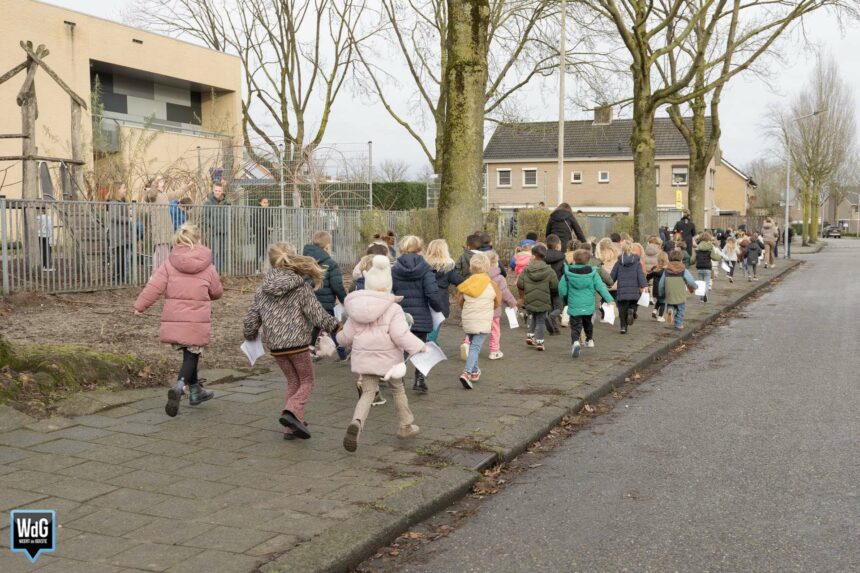 Sponsorloop Brede School Moesel voor Stichting Haarwensen