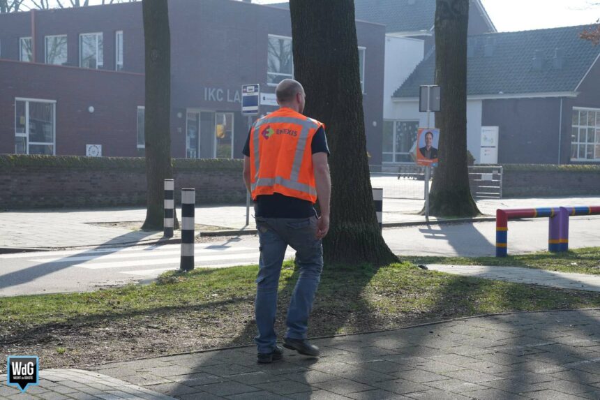 School op Laar ontruimd na meldingen van penetrante lucht