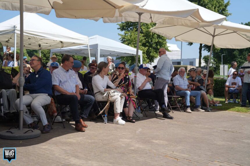 Witte Anjer Perk in Weert officieel onthuld als eerbetoon aan veteranen